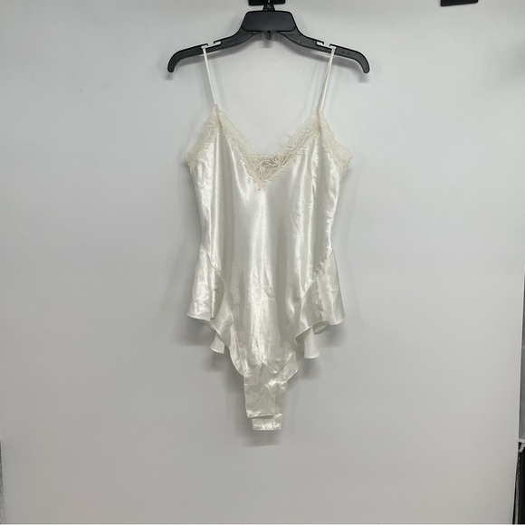 Victoria's Secret | Intimates & Sleepwear | Vintage Victorias Secret Vs ...